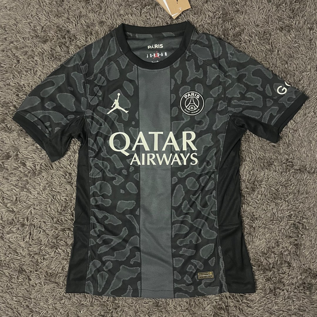 PSG alternate kit Player Issue 23/24, Men's Fashion, Activewear on ...