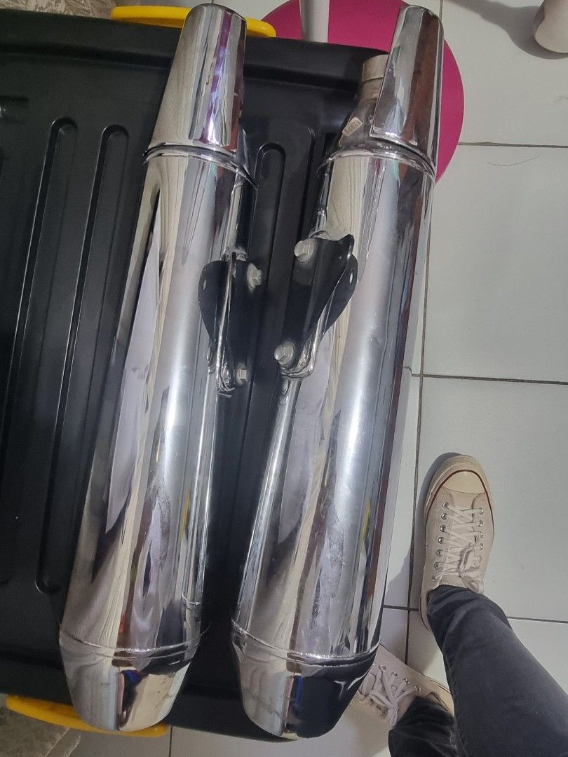 Royal enfield interceptor 650 cowl and stock muffler, Motorbikes ...