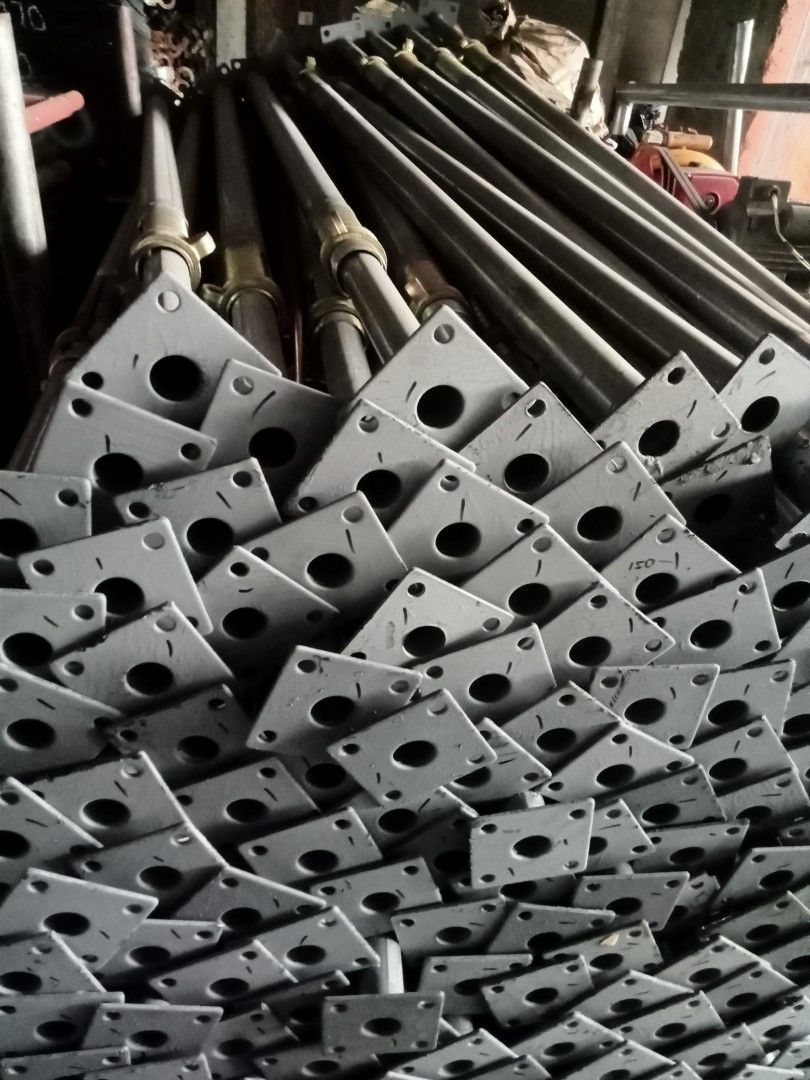 Shoring jack 3.4 meters full extend, Commercial & Industrial ...