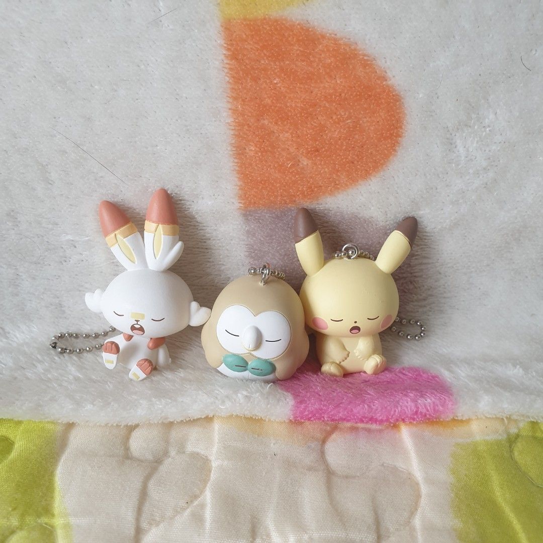 Sleeping pokemon gachapon figurine keychain, Hobbies & Toys ...