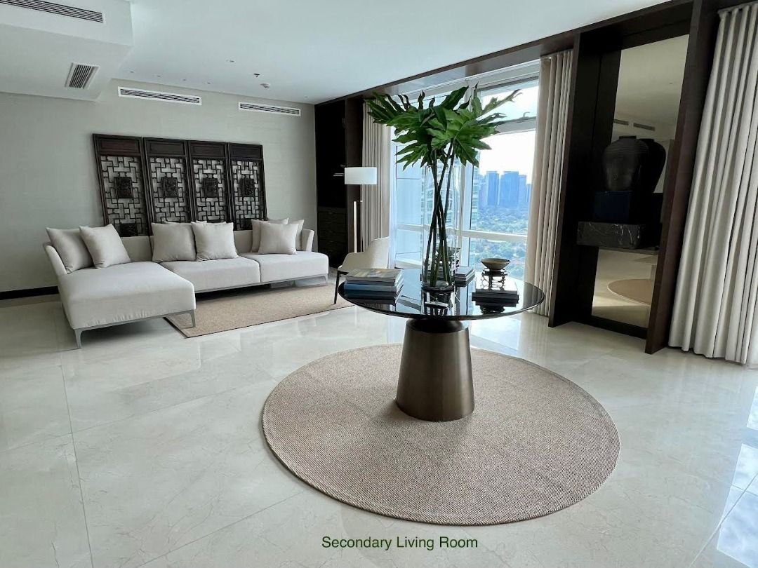 Two Roxas Triangle – 3BR Facing Urdaneta Village for Sale "A" Unit ...