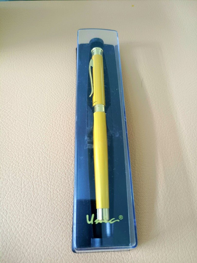 UNIC Golden Premium Black Gel Pen 0.7mm, Hobbies & Toys, Stationery ...