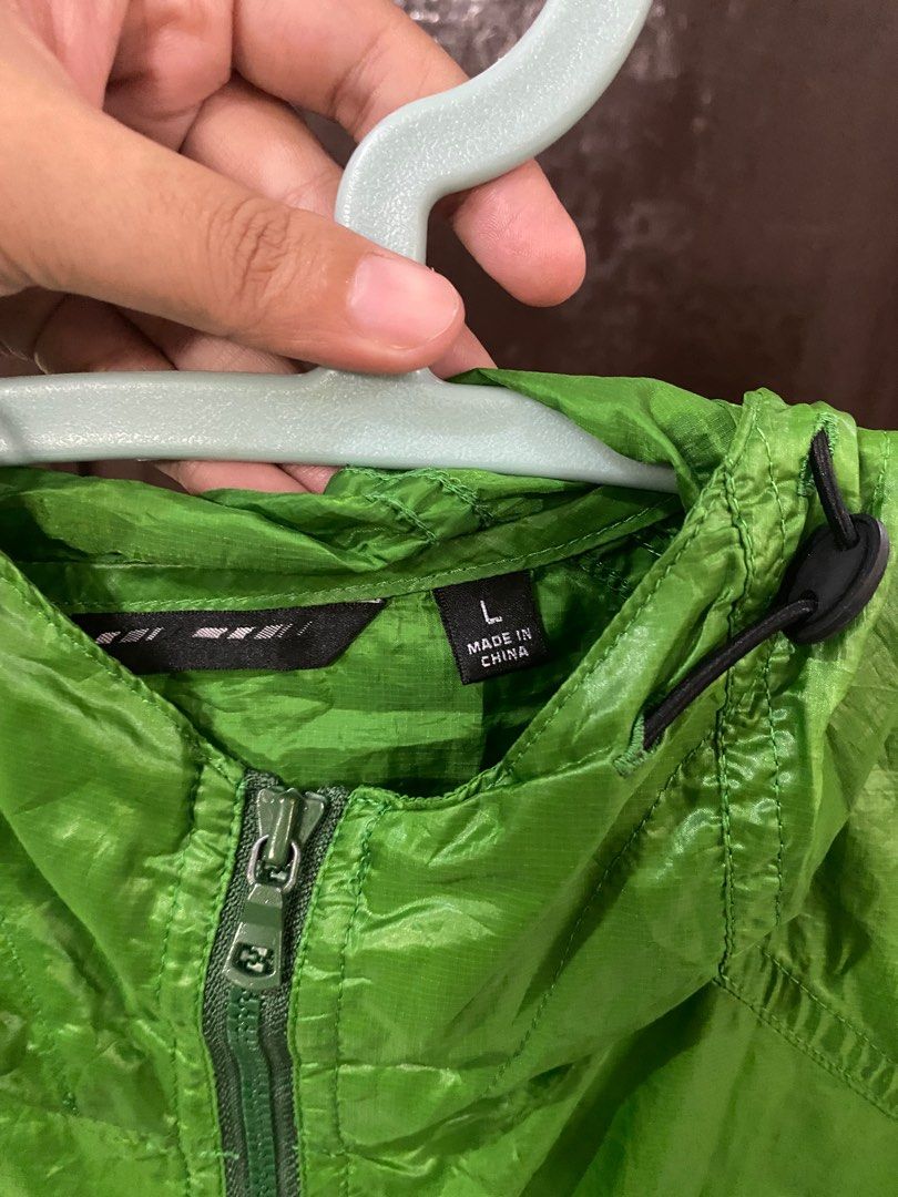 Uniqlo Running Jacket - Green, Fesyen Wanita, Pakaian Wanita, Baju ...