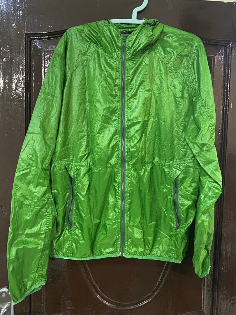 Uniqlo Running Jacket - Green, Fesyen Wanita, Pakaian Wanita, Baju ...