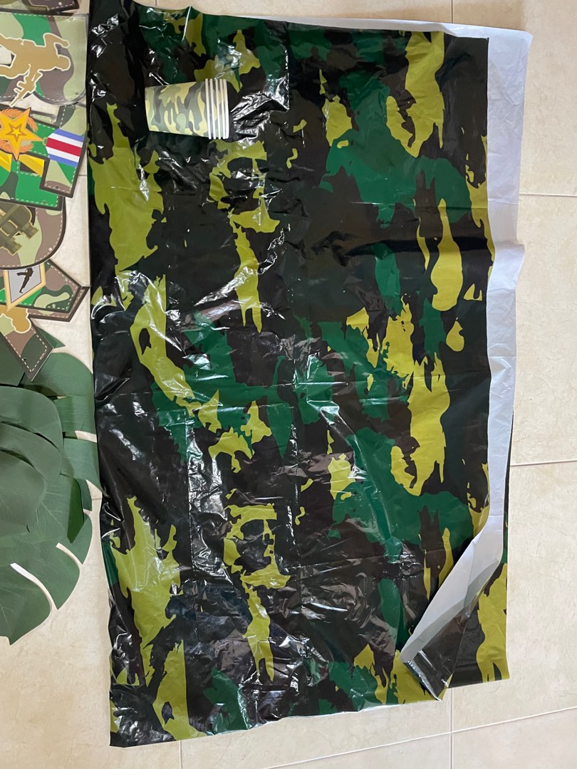 Used party deco(military/camo)theme, Hobbies & Toys, Stationery & Craft ...