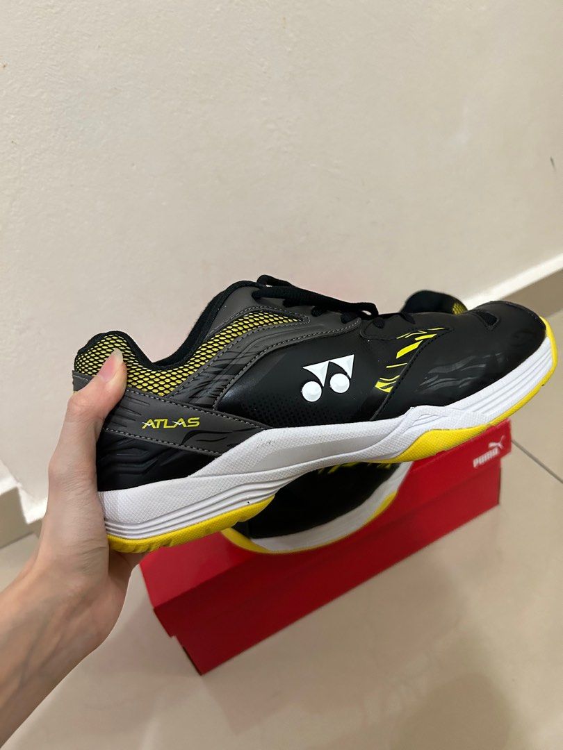 Yonex Atlas Black badminton shoe, Men's Fashion, Footwear, Casual shoes ...