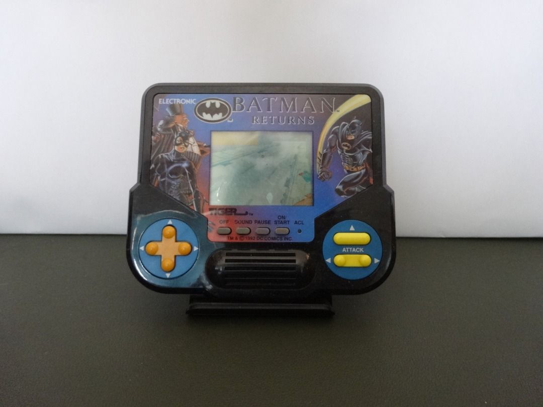 1992 Tiger Electronics: Street Fighter, Batman, X-Men, Heavy Barrel ...