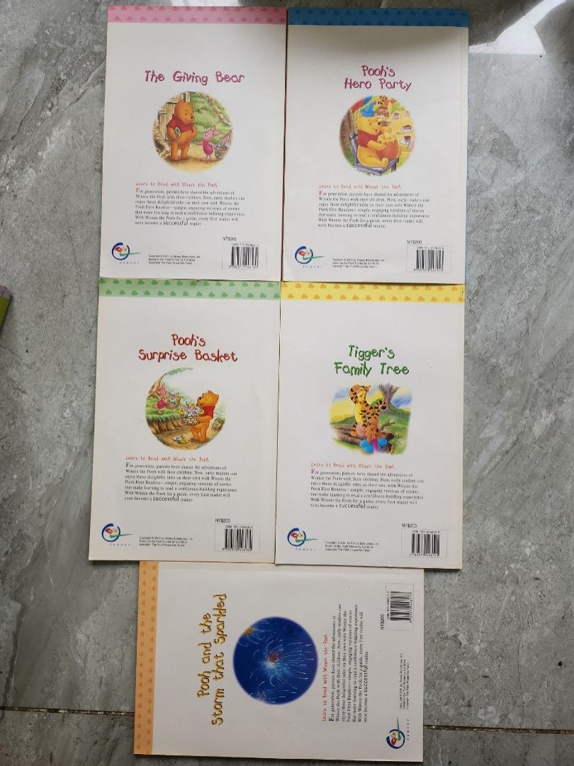 A Winnie the Pooh, First Reader, 其他, 其他 - Carousell