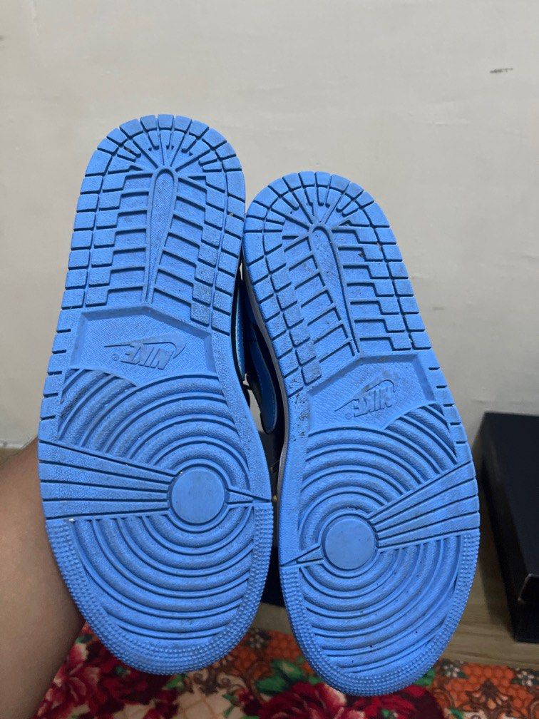 Aj1 low university blue, Men's Fashion, Footwear, Sneakers on Carousell