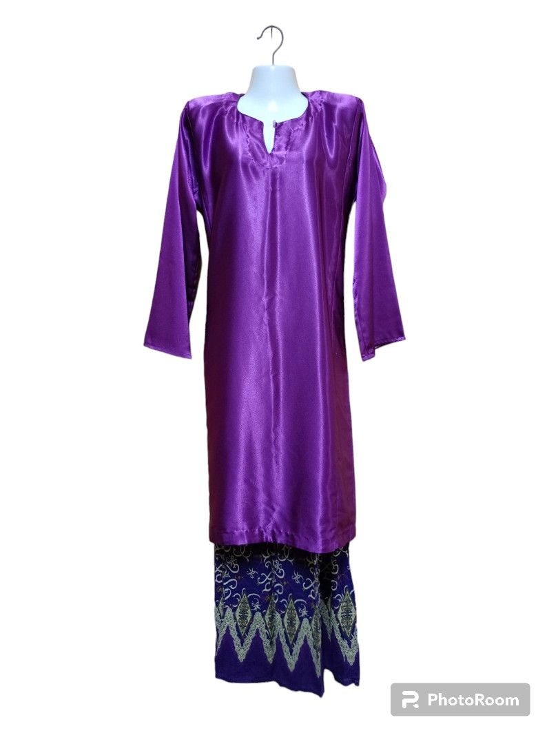 Baju Kurung Purple Kain Batik, Women's Fashion, Muslimah Fashion, Baju ...