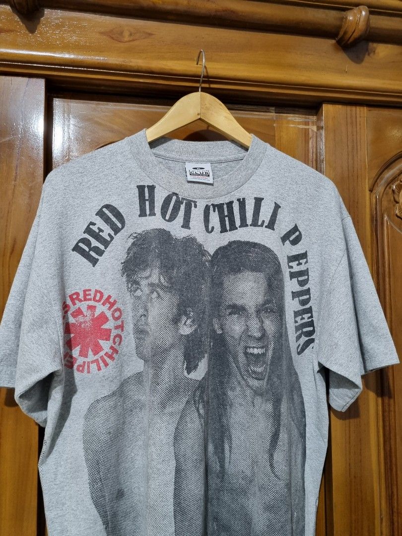 Bootleg RHCP by Pro Club heavy weight, Fesyen Pria, Pakaian , Atasan di Carousell
