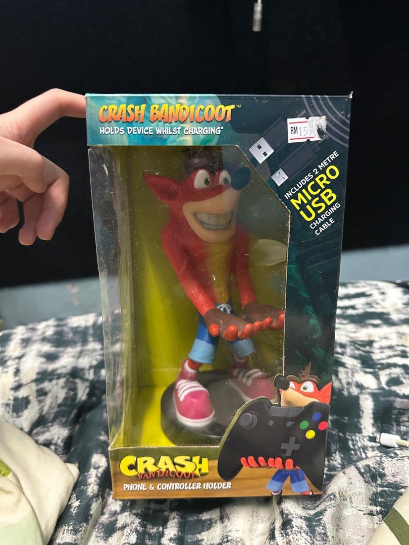 Crash controller holder, Hobbies & Toys, Toys & Games on Carousell