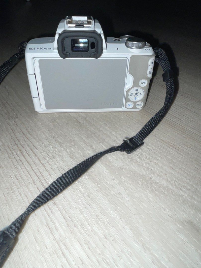 canon eos m50 mark ii white, Photography, Cameras on Carousell