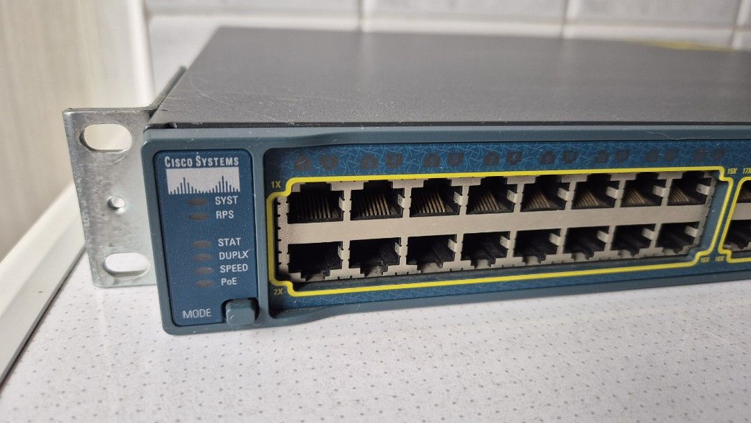 Cisco Catalyst 3560 48 ports POE switch, Computers & Tech, Parts ...