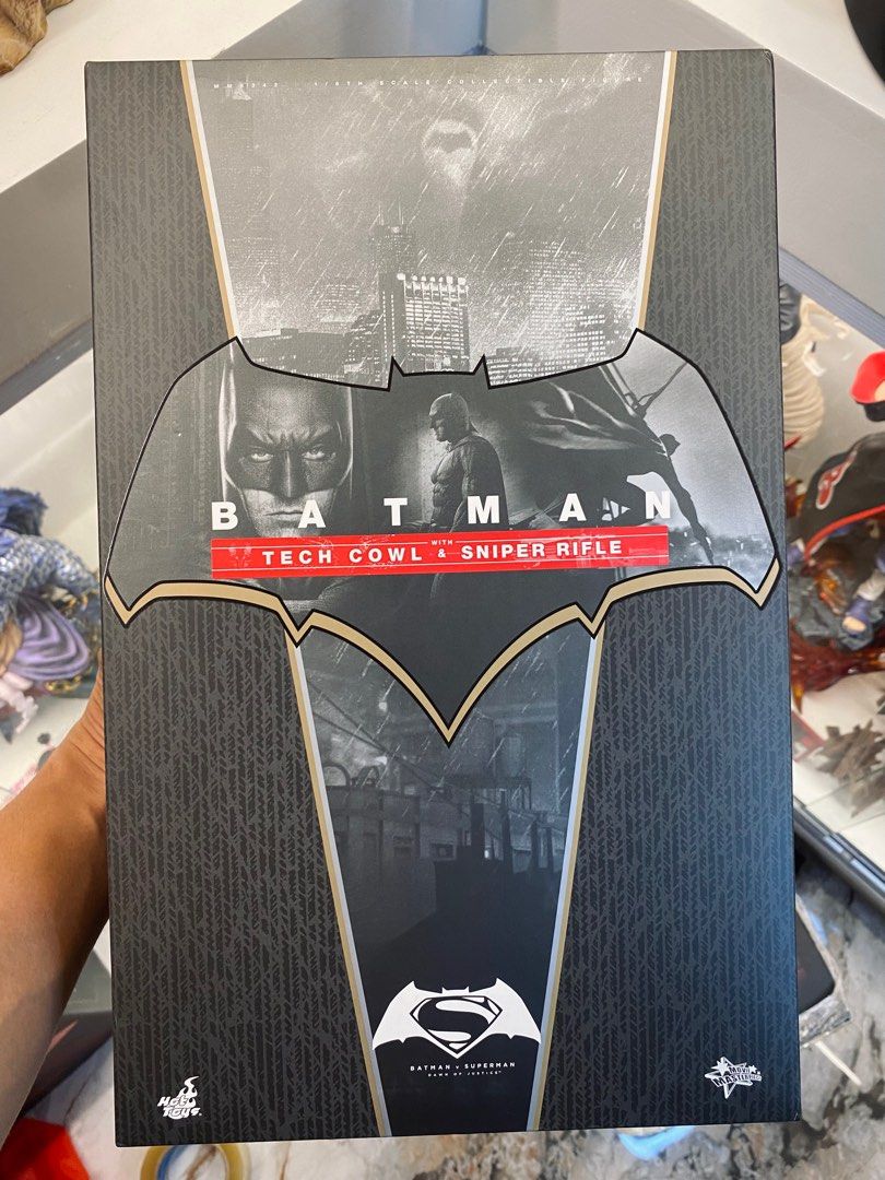 Hot toys Batman tech cowl & sniper rifle, Hobbies & Toys, Toys & Games ...