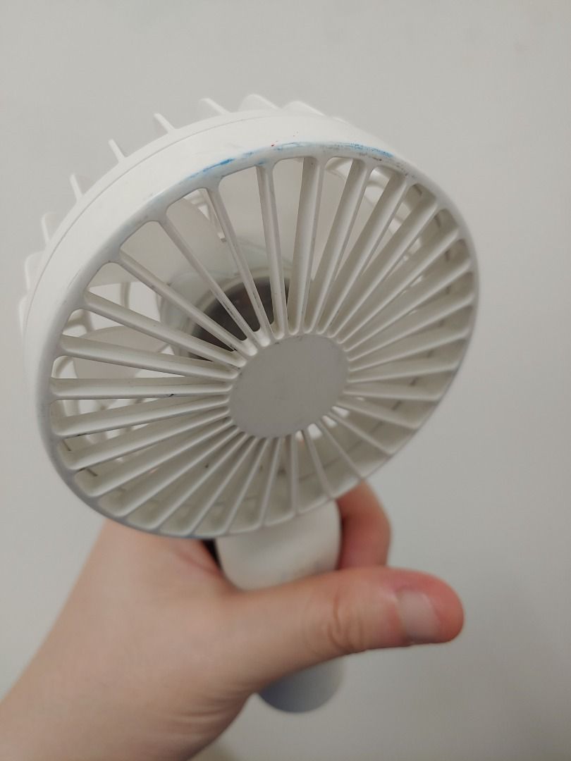 Miniso Mini Fan 1200 mAh, Everything Else, Others on Carousell