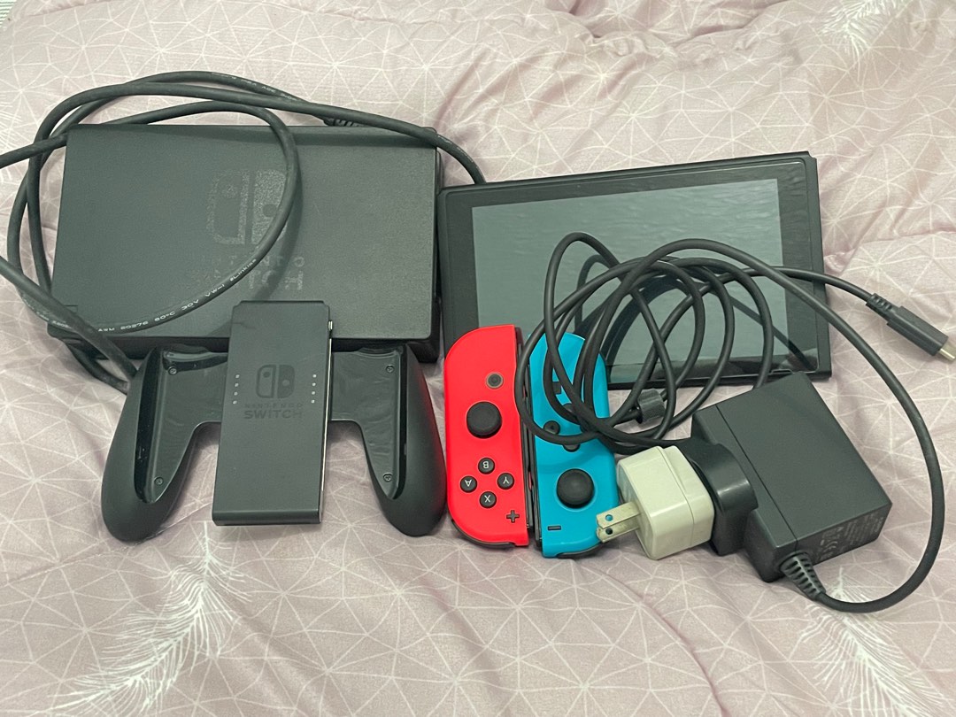 Nintendo Switch V2 [READ DESCRIPTION], Video Gaming, Video Game ...