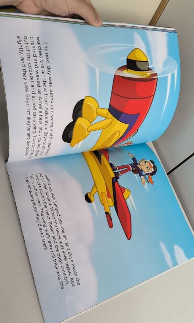 Paw patrol Skye's got to Fly Large size, Hobbies & Toys, Books & Magazines, Children's Books on ...