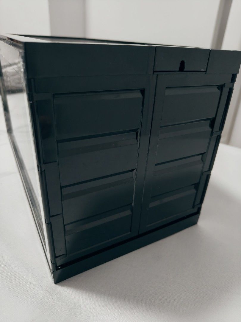 POP MART LUMINOUS DISPLAY CONTAINER MOLLY × Warner Bros. 100th ...