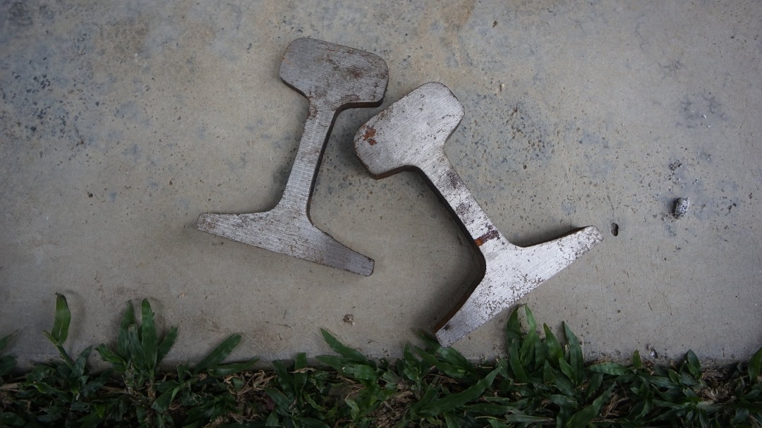 RAILROAD CUT STEEL IMPORTED RAILROAD 1CM THICKNESS TEBAL 1CM, Furniture ...