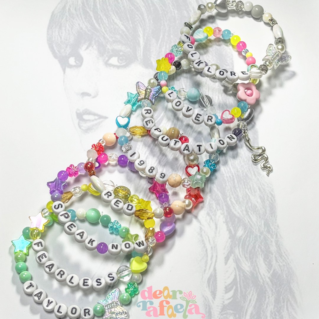 Taylor Swift Eras Tour friendship bracelets, Women's Fashion, Jewelry ...