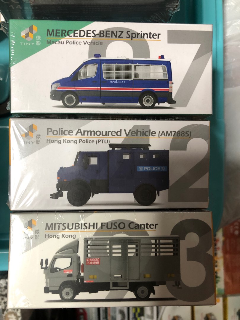 Tiny Benz sprinter. Armoured. Fuso, 興趣及遊戲, 玩具 & 遊戲類 - Carousell