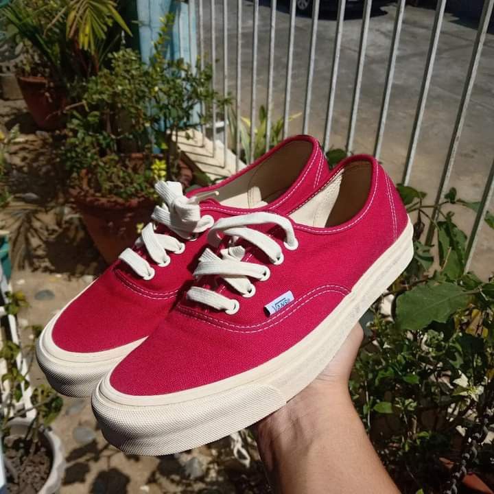 Vans Vault Chili Red V1, Men's Fashion, Footwear, Sneakers on Carousell