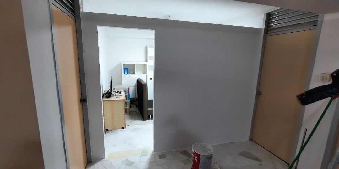 we doing in hdb. Partition wall. Maids room. study room.with window ...