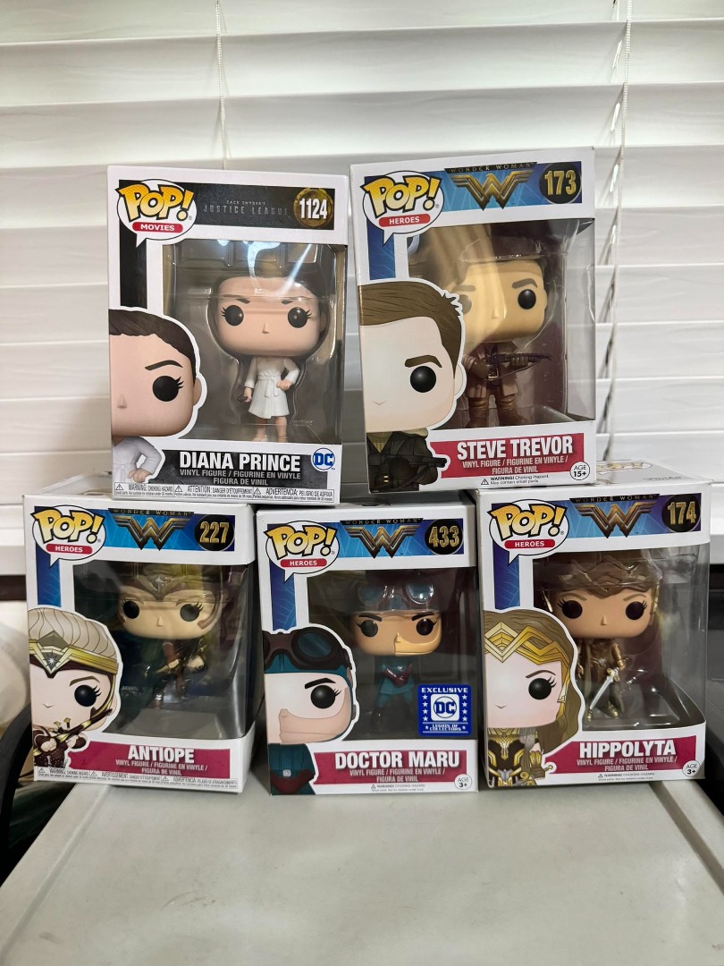 WONDER WOMAN POPs, Hobbies & Toys, Toys & Games on Carousell