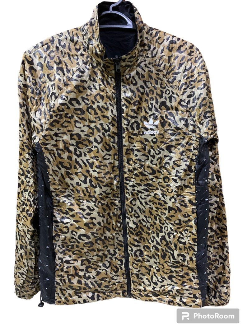 Adidas Reversible WB, Men's Fashion, Activewear on Carousell