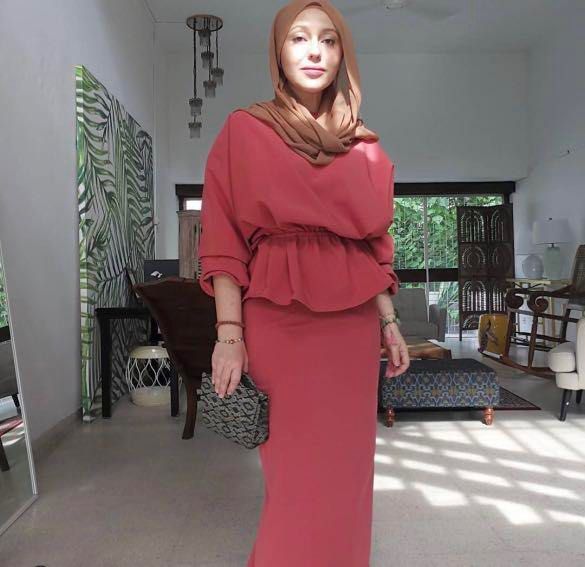 Anathea Set Adila Long, Women's Fashion, Dresses & Sets, Sets or ...