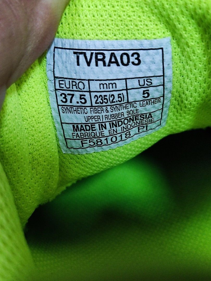 Asics Rivre CS Badminton, Women's Fashion, Footwear, Sneakers on Carousell