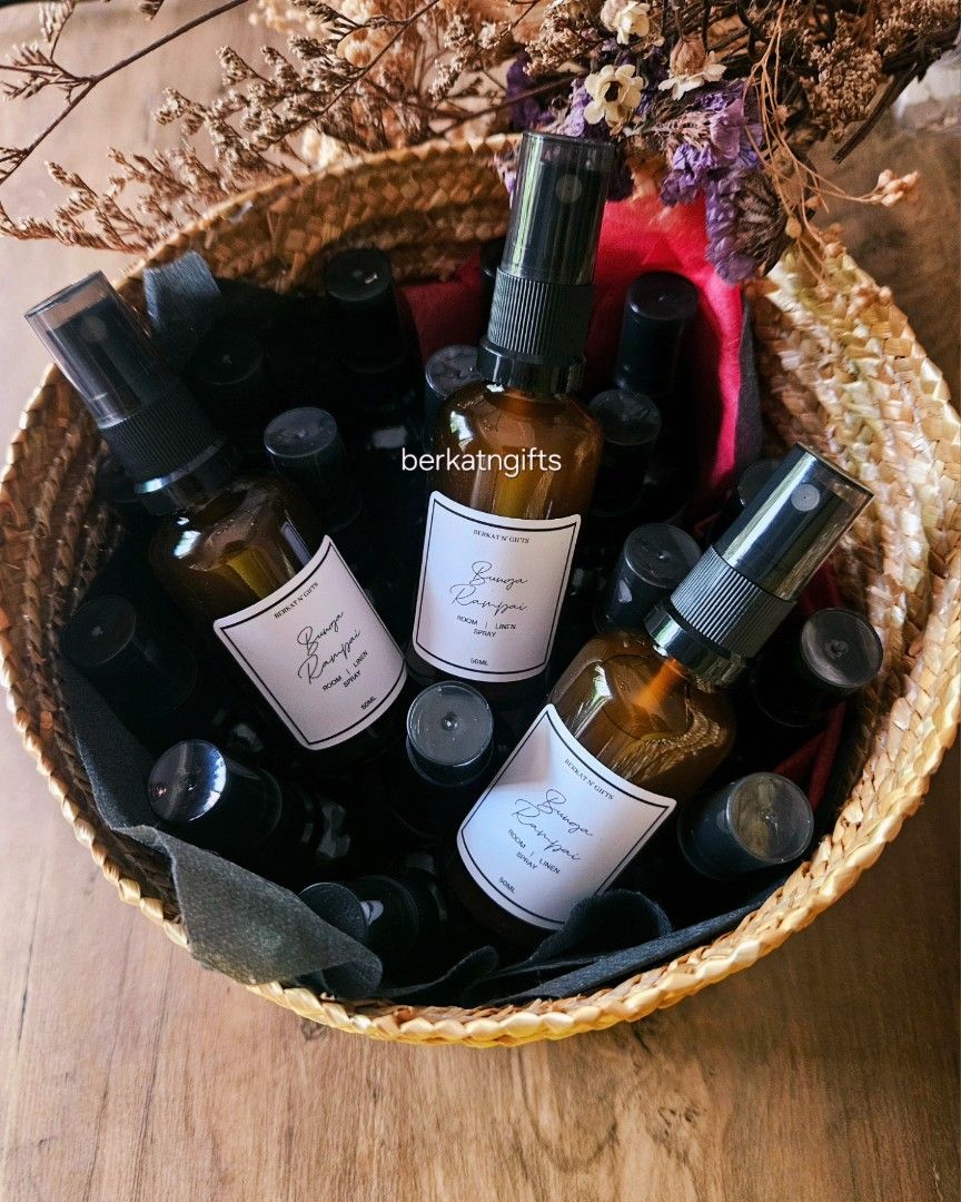 Bunga rampai spray, Furniture & Home Living, Home Fragrance on Carousell
