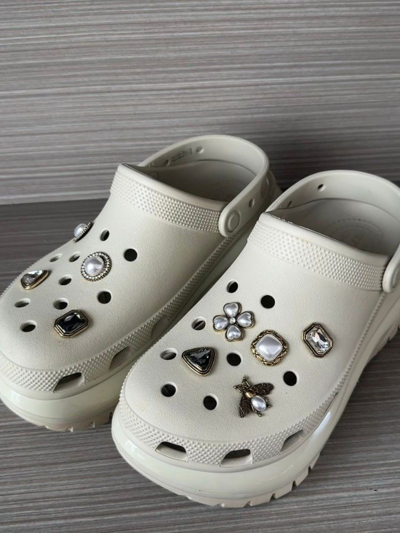 Crocs Mega Crush Clogs, Women's Fashion, Footwear, Shoe inserts on ...