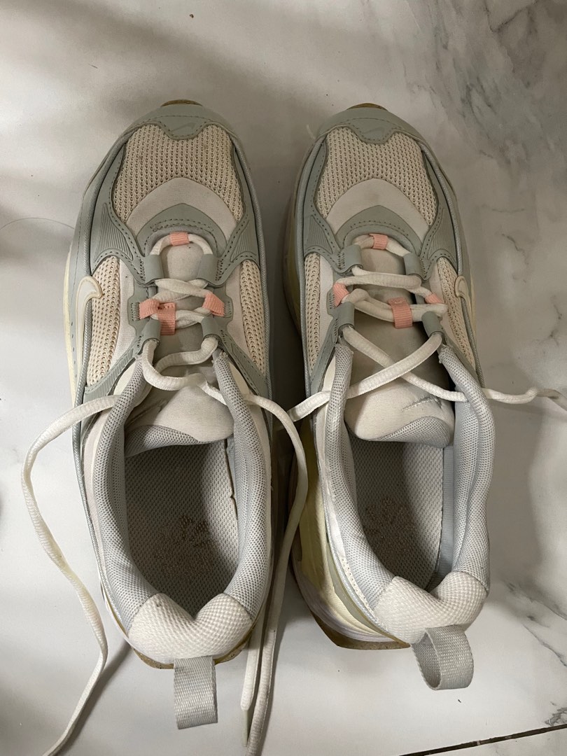 Nike Air Max Bliss FB7170111, Fesyen Wanita, Sepatu di Carousell