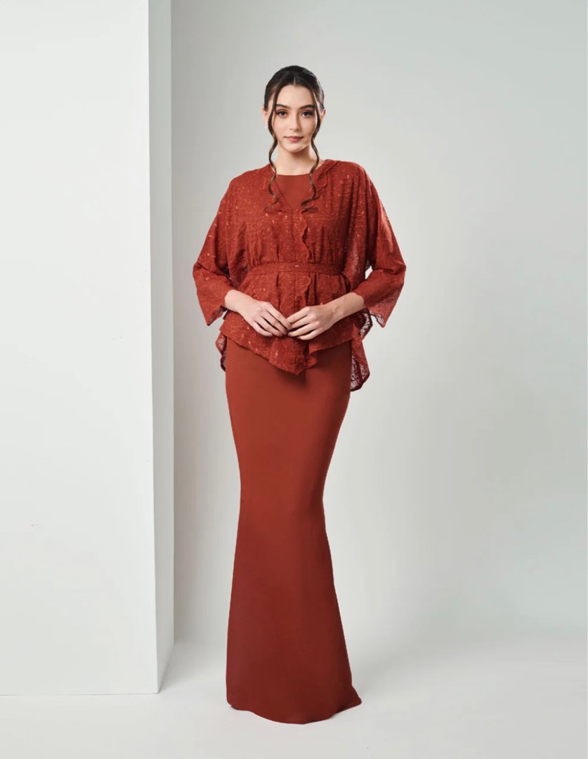 [FOR RENT] QISZAR LUCY LUXE TIMELESS RAYA 2024 IN BRICK, Women's ...