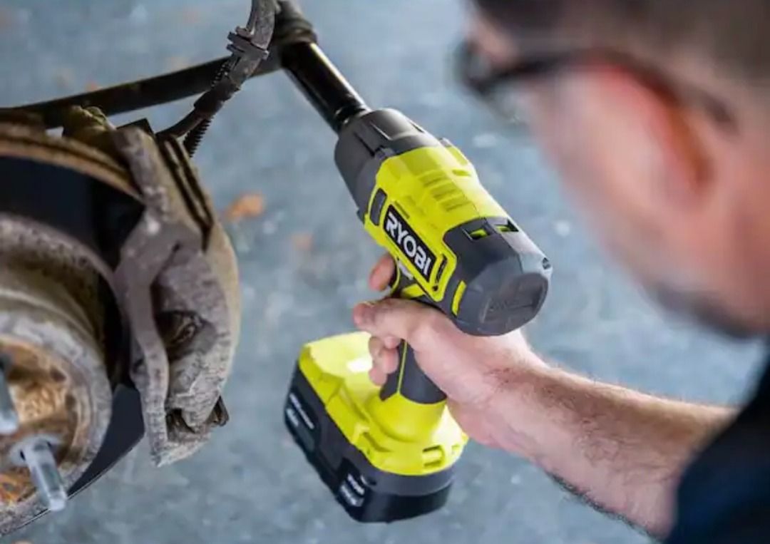 Ryobi PCL265K1 18V Cordless 1/2 in. Impact Wrench Kit (375 ft-lbs) with ...