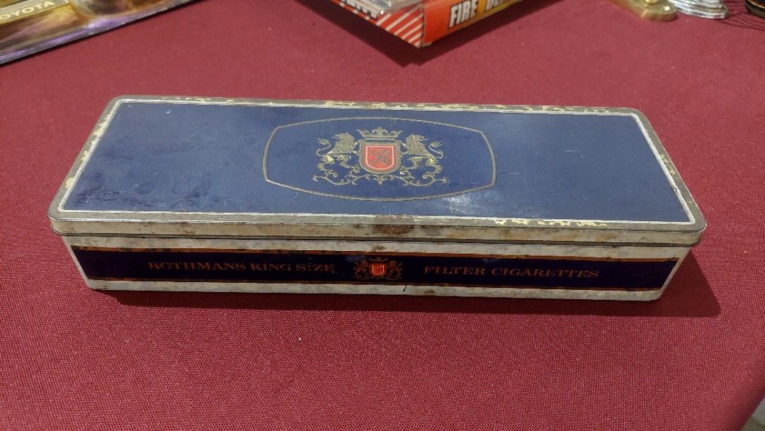 Vintage box tin rothmans kotak besi rokok, Hobbies & Toys, Collectibles ...