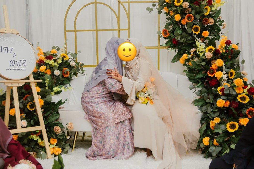Baju Nikah Tunang, Women's Fashion, Dresses & Sets, Dresses on Carousell