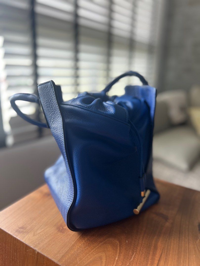 Beracamy (Paris) NOI shoulder bag - 2-tone Blue, Women's Fashion, Bags ...