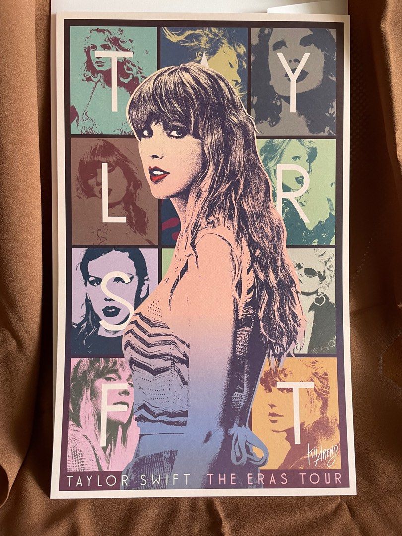 Eras Tour VIP Merch - Poster, Musik & Media, CD, DVD & Lainnya di Carousell