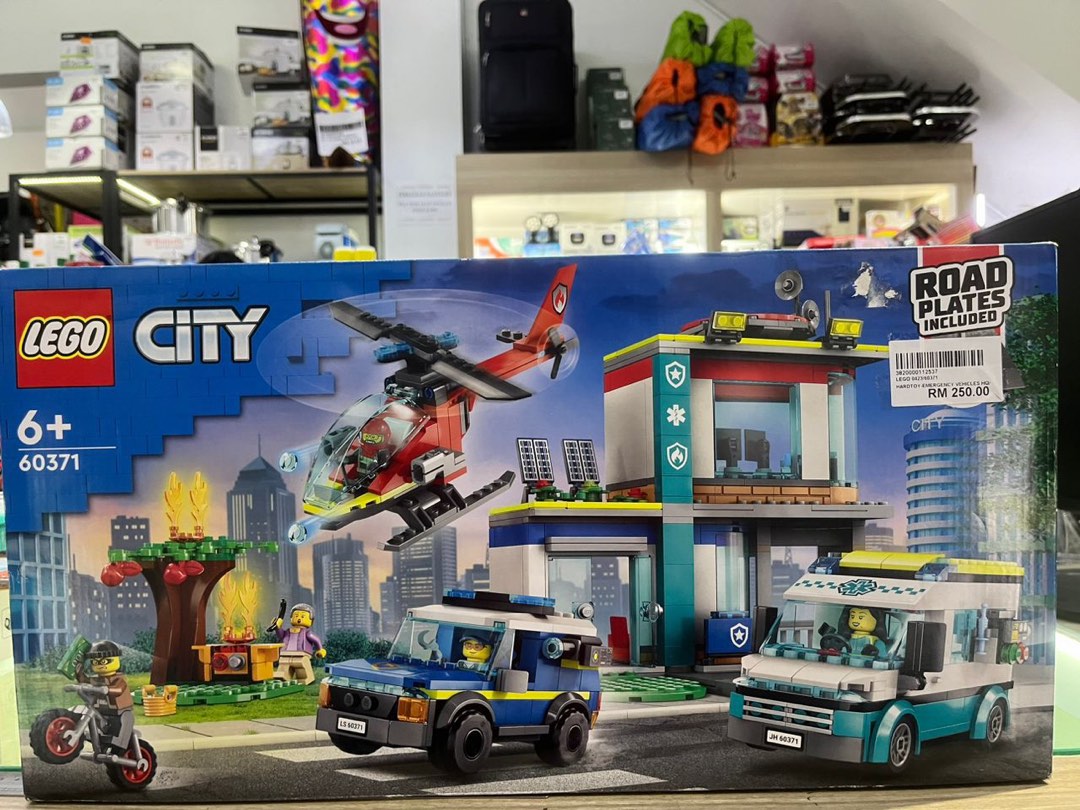HARDTOYS LEGO EMERGENCY VEHICLES HQ 60371, Hobbies & Toys, Toys & Games ...