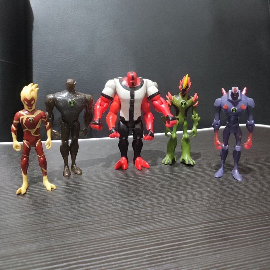 mainan ben 10, Toys & Collectibles, Mainan di Carousell