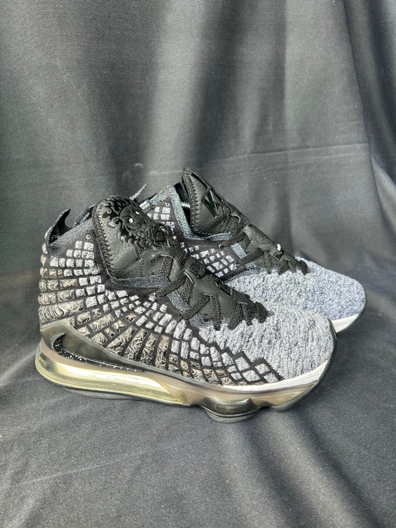 Nike Lebron 17 White Black/Oreo UK39/24.5cm, Fesyen Pria, Sepatu ...