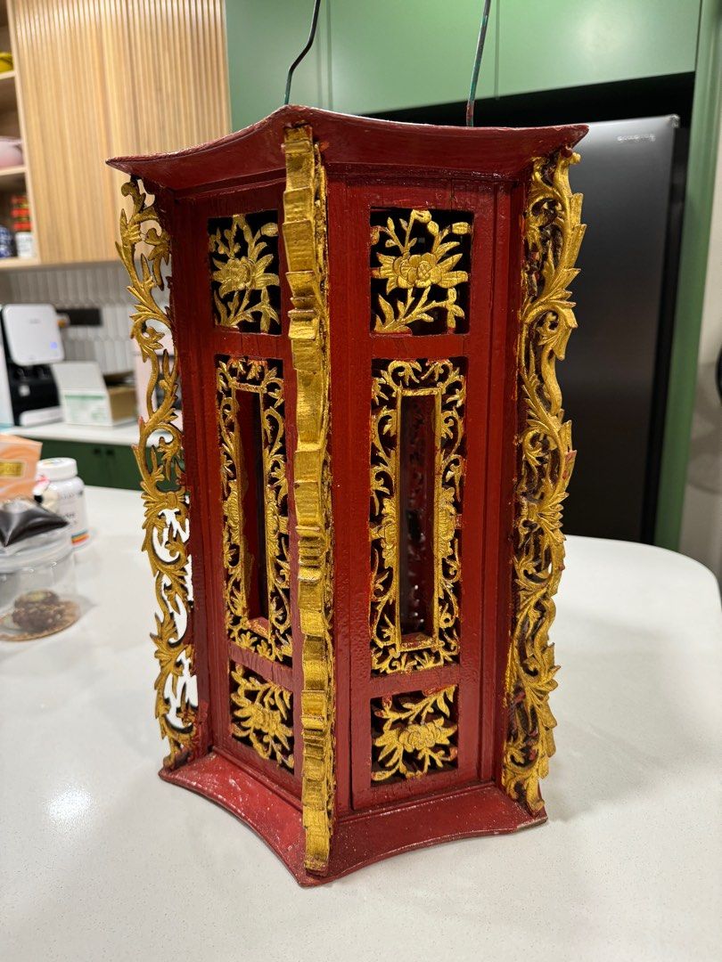Peranakan wood lantern, Hobbies & Toys, Collectibles & Memorabilia ...