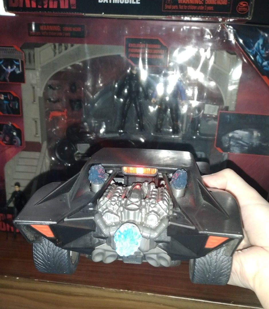 Spin Master The Batman 2022 Batcave and Batmobile Playset, Hobbies ...