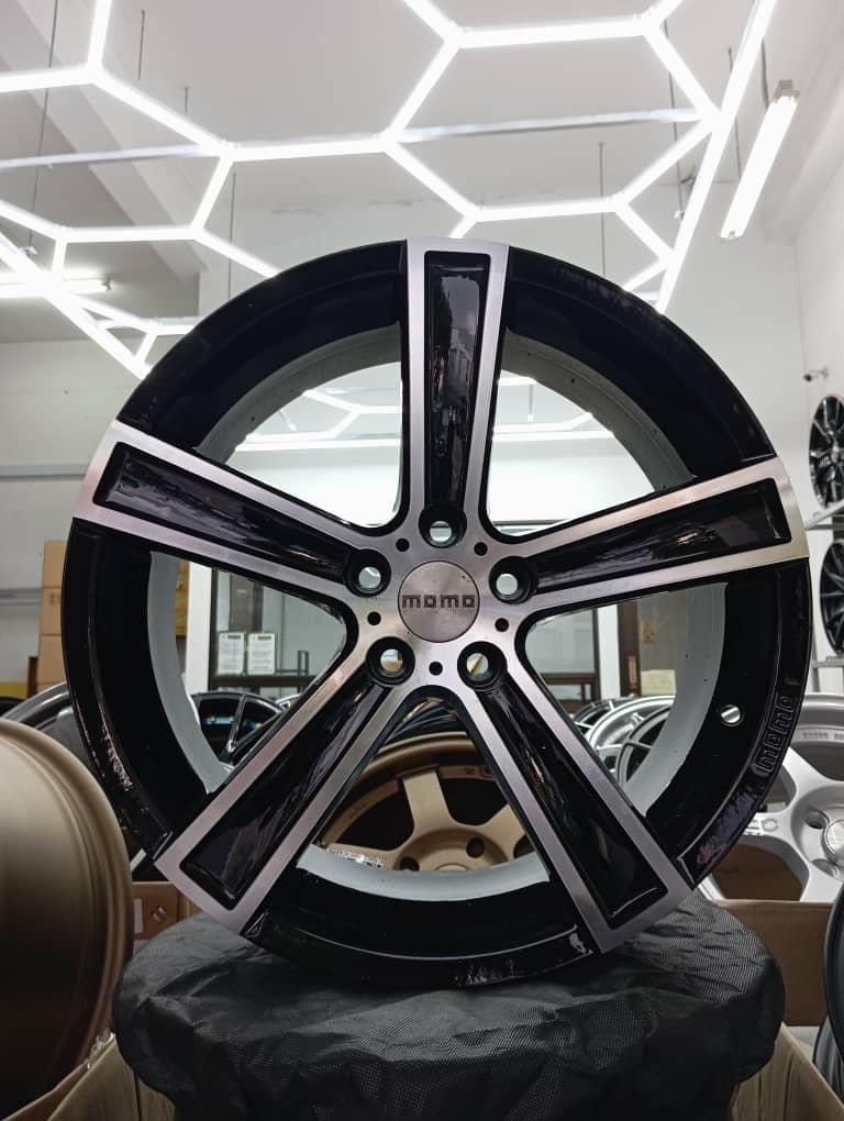 SPORT RIM MOMO 17" VELOZ ALZA WISH ALTIS CALDINA PRIUS POLO VENTO GT86 ...