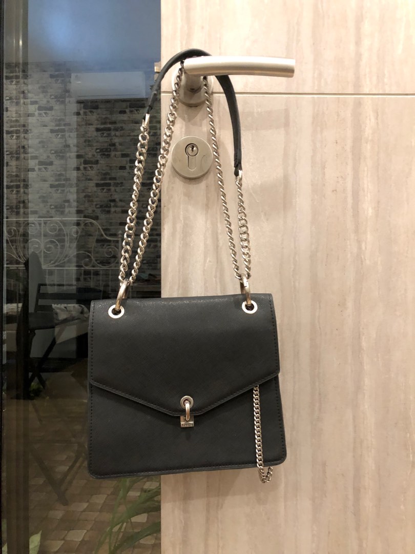 Tas pedro original, Fesyen Wanita, Tas & Dompet di Carousell