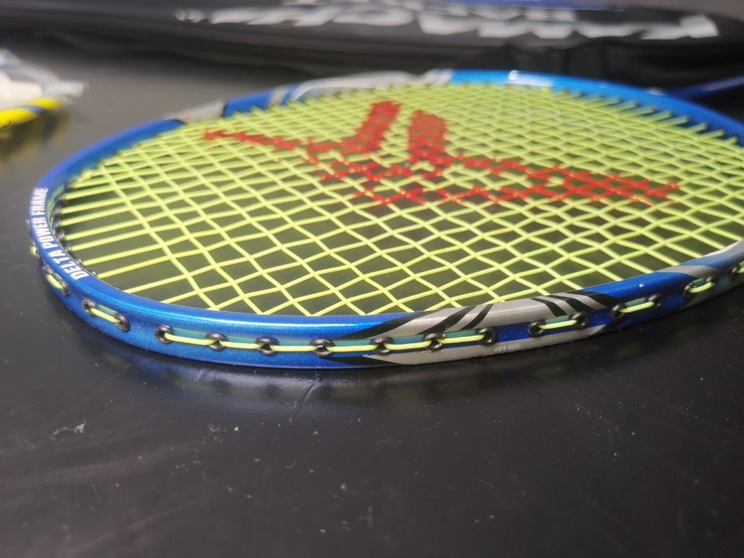 羽毛球拍94g,KAMACHI K8815 power,high tensile slim shaft.原裝線22磅左右badminton ...