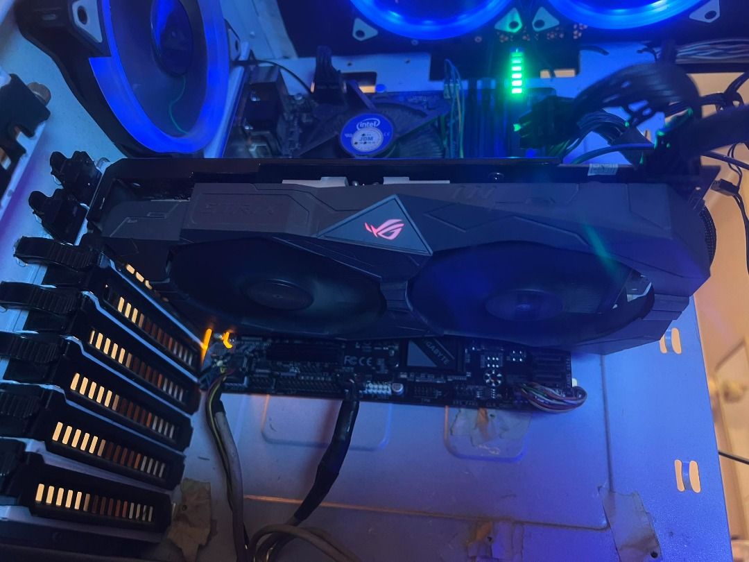 ASUS ROG STRIX RX 570 4GB, Computers & Tech, Parts & Accessories ...